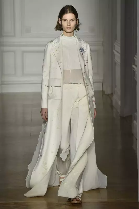 Subtil élégance chez Valentino Haute Couture Printemps 2017 74076_36