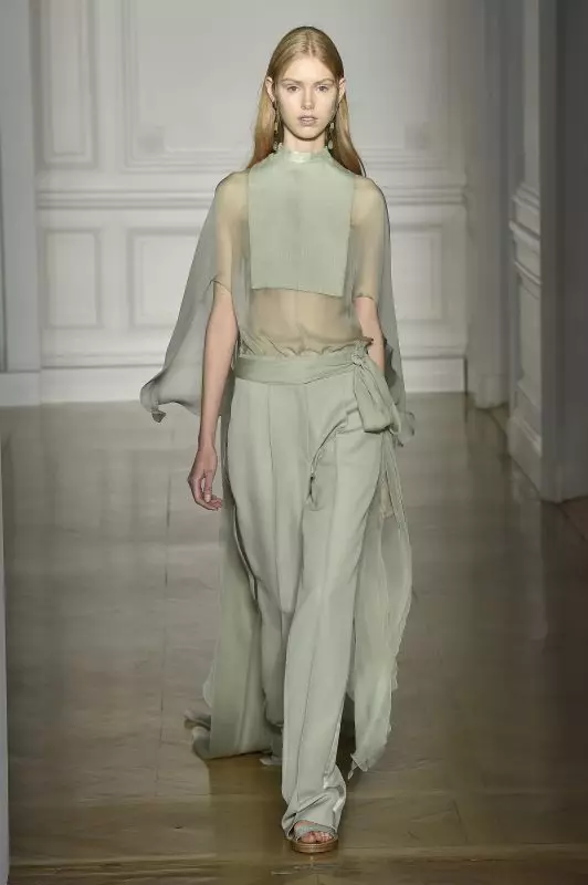 Subtil élégance chez Valentino Haute Couture Printemps 2017 74076_51