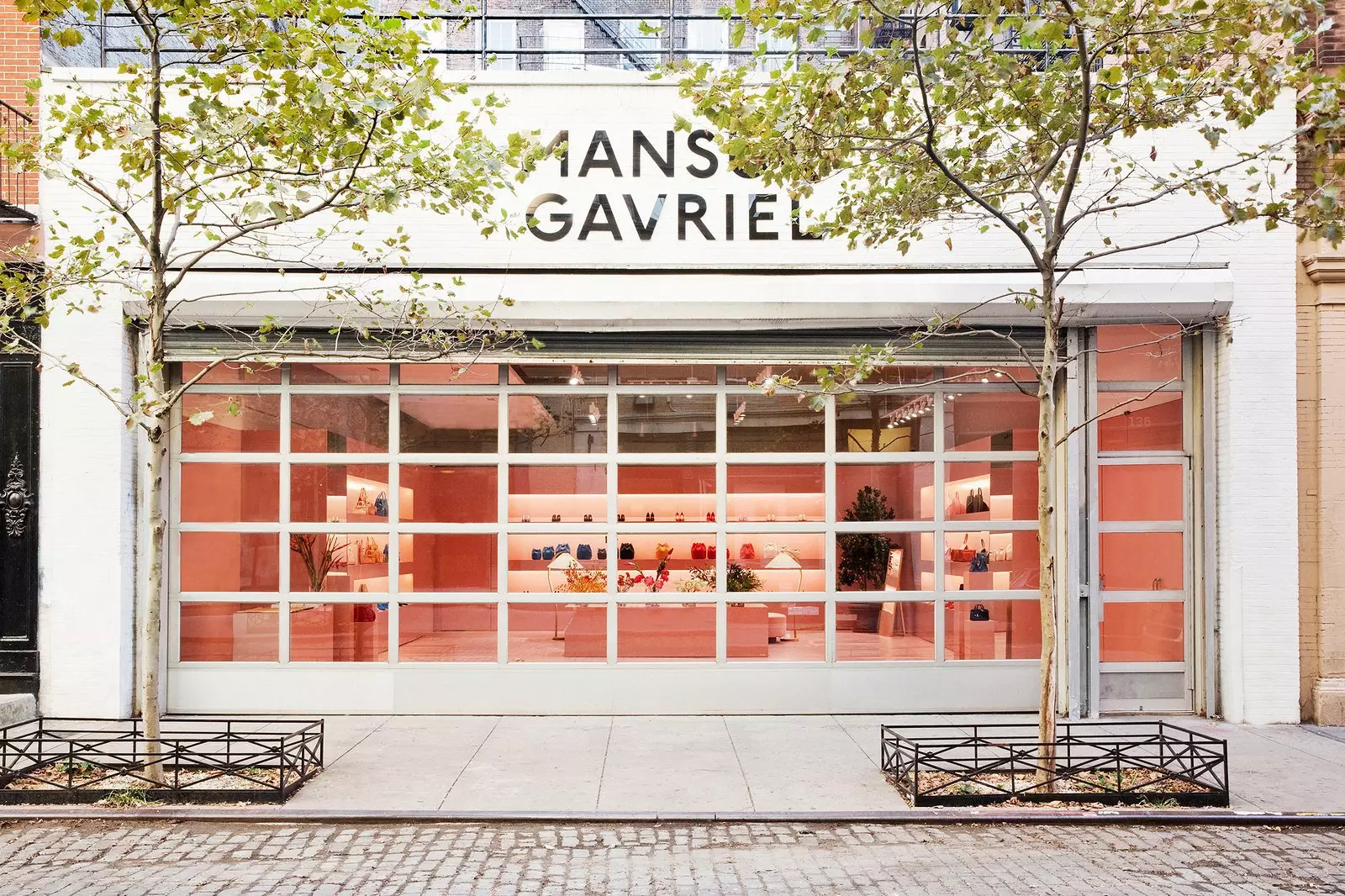 Ο Mansur Gavriel ανοίγει το αναδυόμενο κατάστημα διακοπών στη Νέα Υόρκη