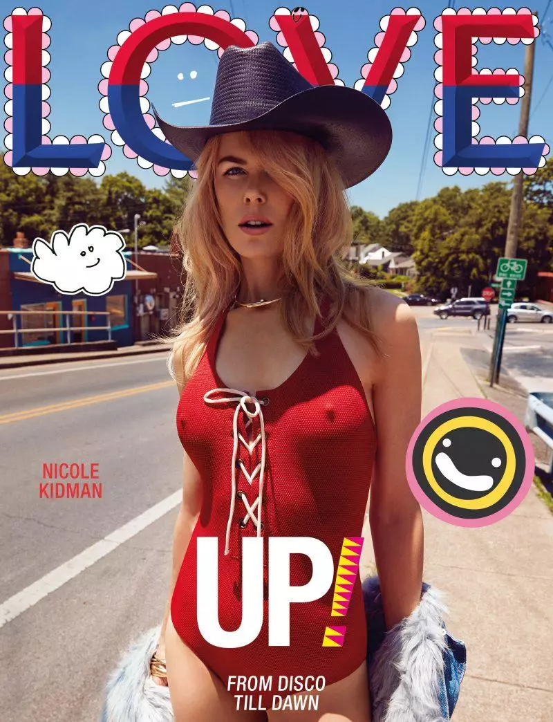 Nicole Kidman Goes Country untuk Majalah Cinta dalam Pemotretan oleh Carin Backoff