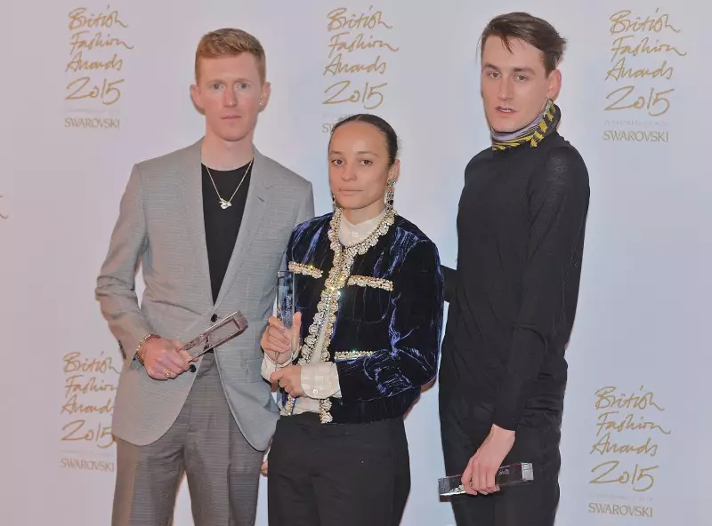 British Fashion Awards: J.W. Anderson, Karl Lagerfeld, Stella McCartney Gba Awọn iyin Top 7473_8