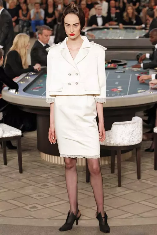 Chanel Haute Couture za jesen 2015 7474_30