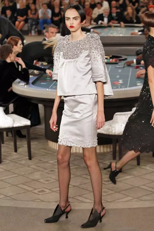 Chanel Haute Couture ውድቀት 2015 7474_34