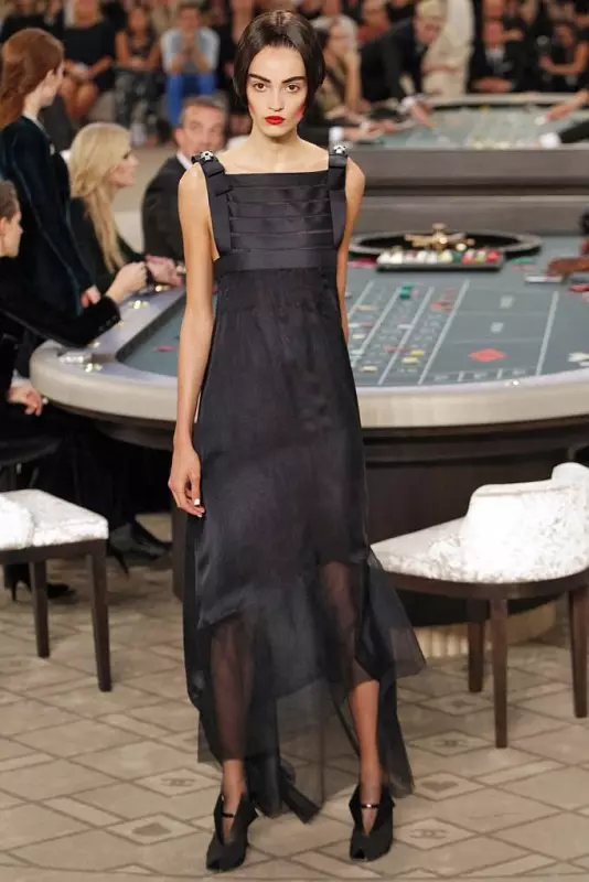 Chanel Haute Couture Herbst 2015 7474_47