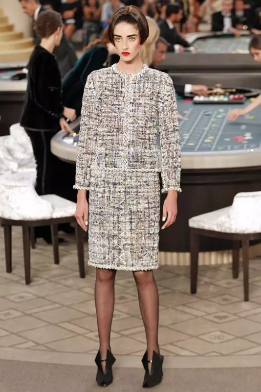 Chanel Haute Couture រដូវស្លឹកឈើជ្រុះឆ្នាំ 2015 7474_5