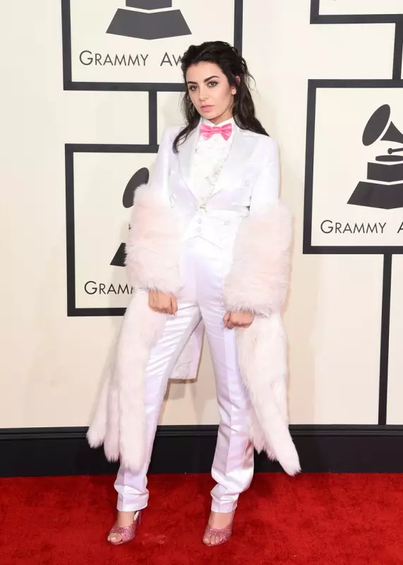 Sfarzo e glam sul tappeto rosso dei Grammy 2015 75177_10