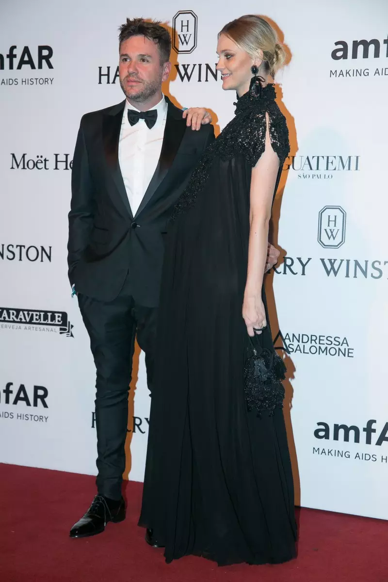 amFAR îi onorează pe Kate Moss și decanul și Dan Caten de la DSQUARED2 în São Paolo 75952_23