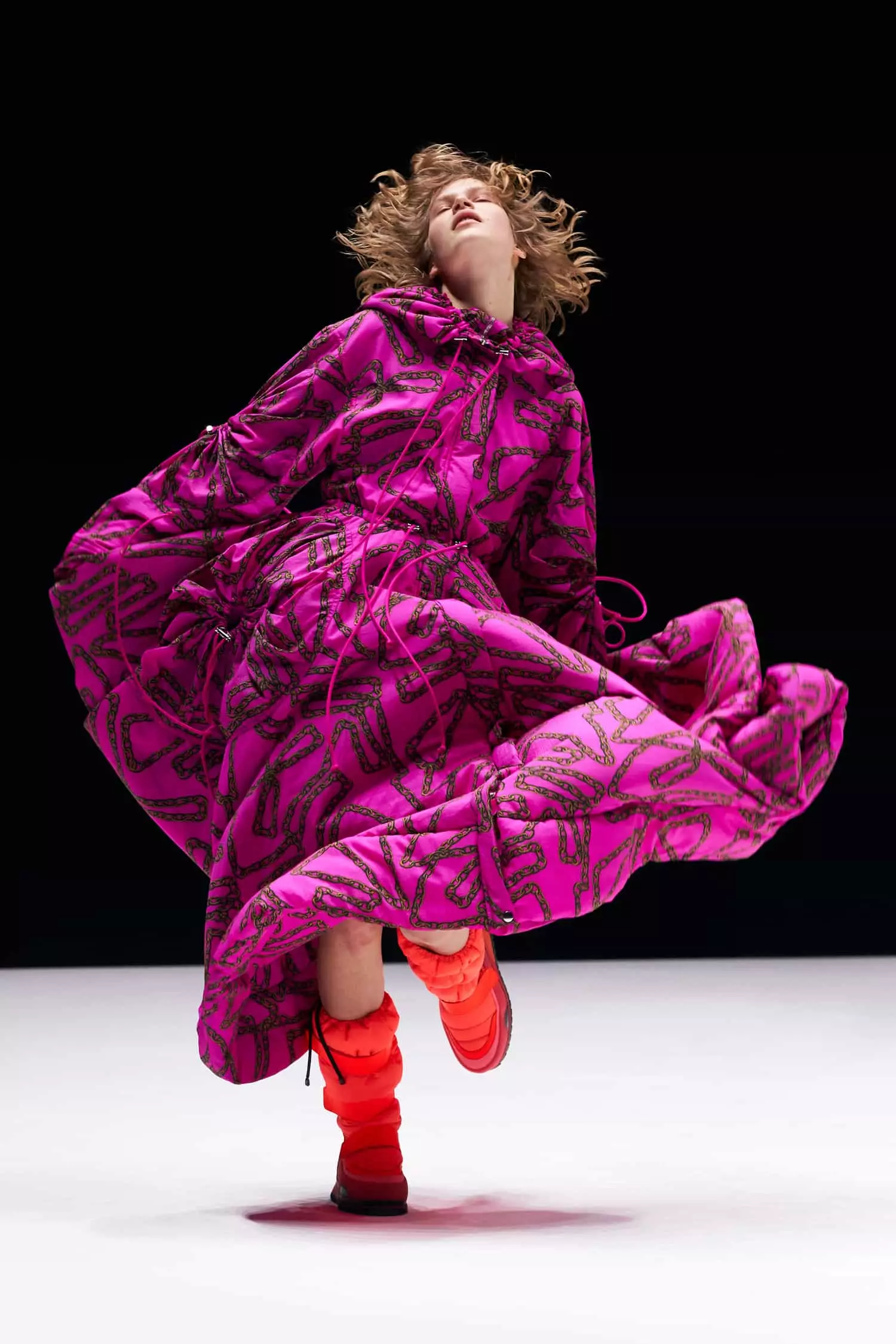 Video Kenzo's Colourful Fall Winter '21 Meraikan Keghairahan Mendiang Pengasas Untuk Kehidupan 7600_18