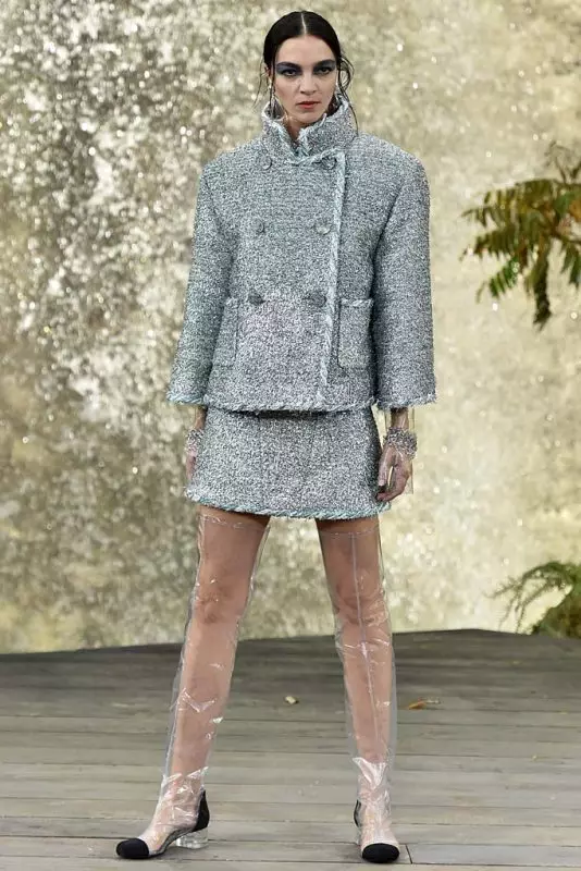 La solució de dia plujós de Karl Lagerfeld a Chanel 76845_48