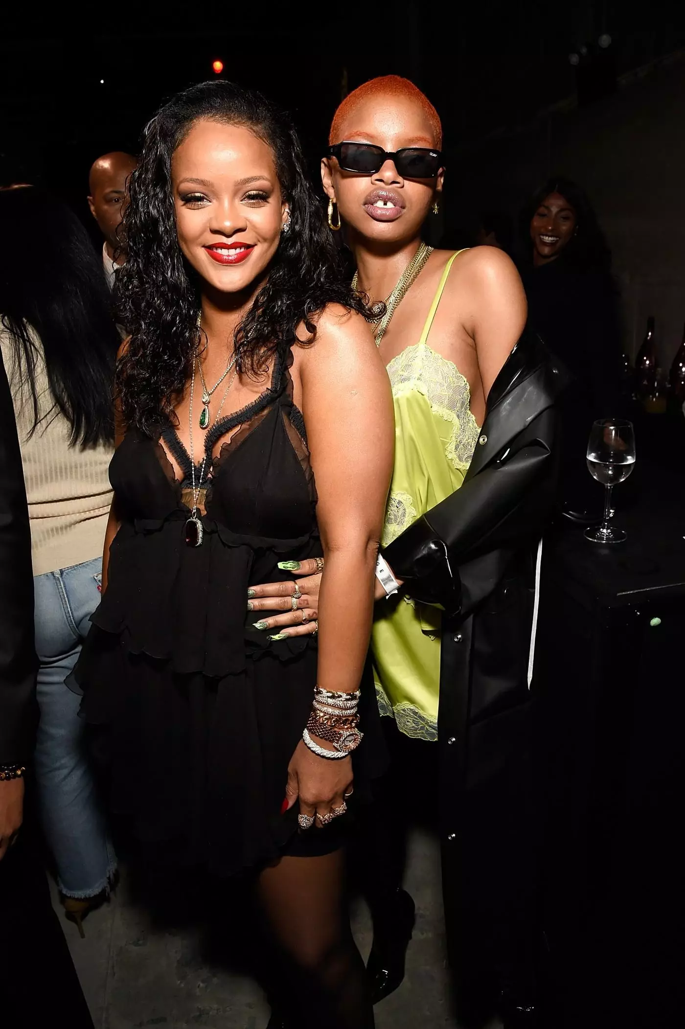 Rihannaning Savage X Fenty yangi ichki kiyimlari liniyasining barcha eng yaxshi qismlari 7690_31