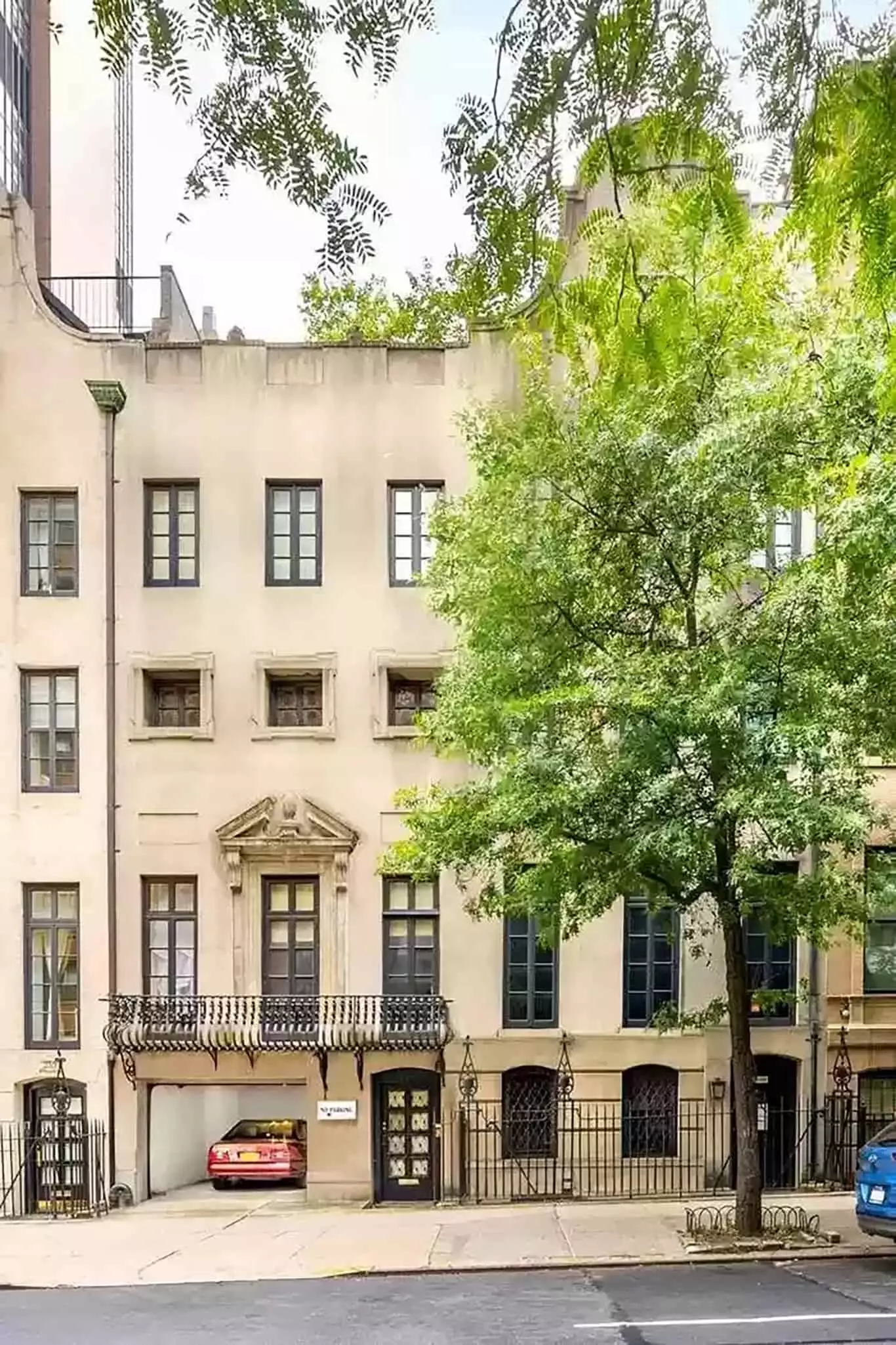Dagliga nyheter: Mary-Kate Olsens radhus på Manhattan till salu, Dr. Barbara Sturm-produkter finns nu på Uber Eats, FIT-museet öppnar igen och mer! 774_2