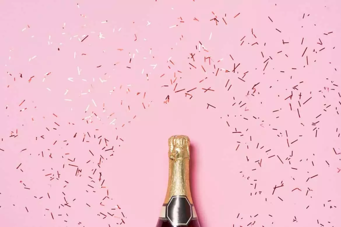 Warum Sie Brathähnchen mit Ihren Blasen und noch mehr überraschende Champagner-Trends 2020 genießen sollten 7875_1