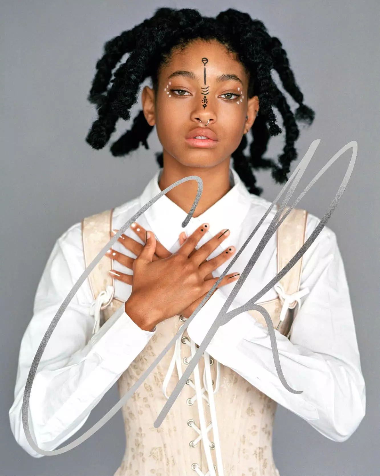 Willow Smith protagoniza CR Fashion Book e a campaña de outono de Chanel Eyewear