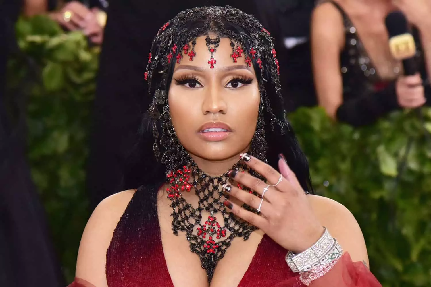 Nicki Minaj macht sich Sorgen über die Auswirkungen, die sie auf junge Frauen hatte