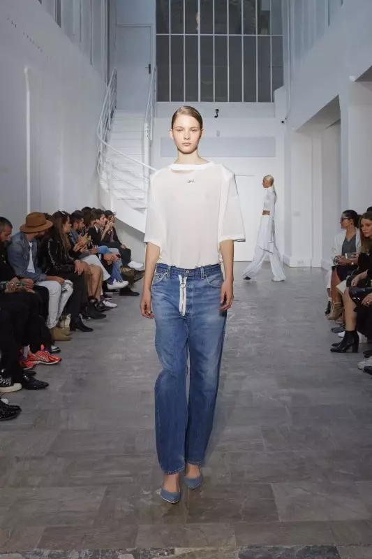 Virgil Abloh's Take on the White Tee and Denim pour Off-White Spring 2016 80853_5