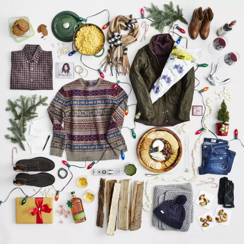 Ang Bloomingdale's Introduces A Holiday Campaign That's Shoppable Via Instagram 81062_3