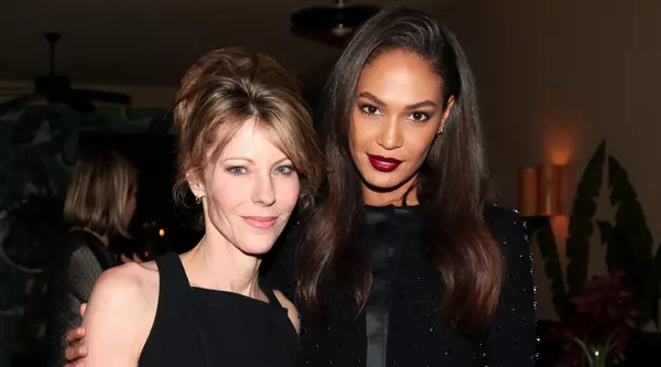 ELLE FÃªtes Joan Smalls With An Indochine Supper
