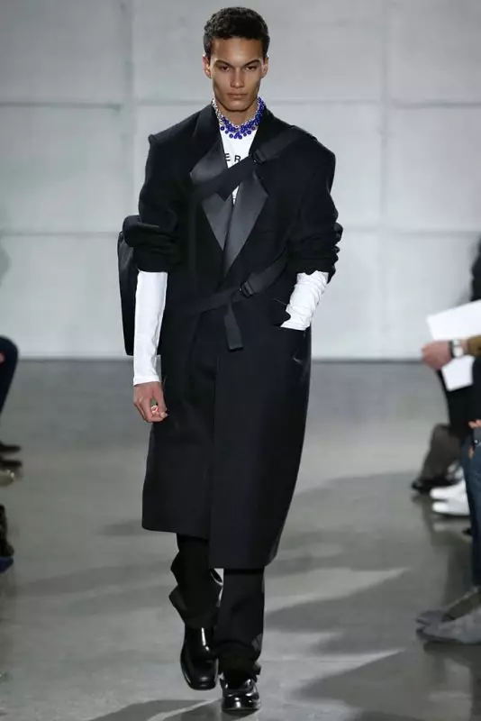 NYFWM: Odo de Raf Simons al Novjorko por Aŭtuno 2017 82266_15