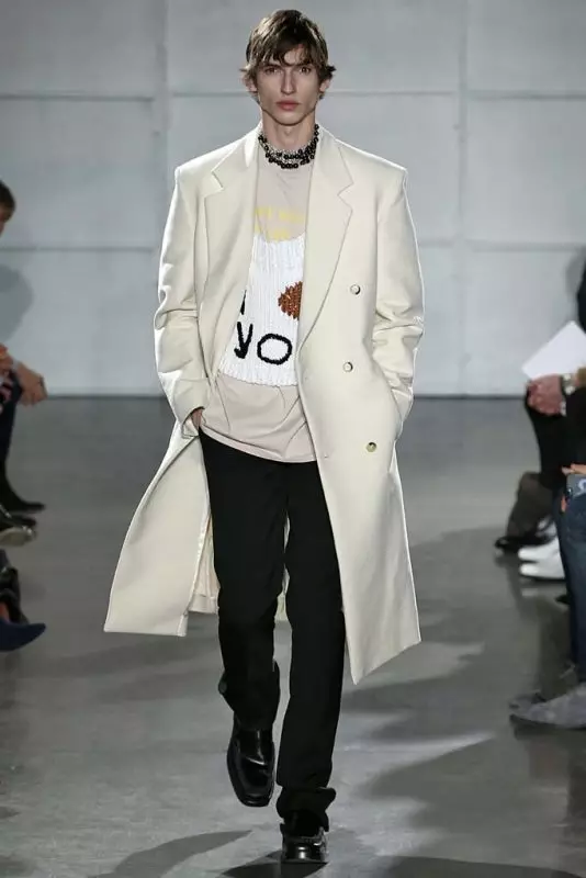 NYFWM: Odo de Raf Simons al Novjorko por Aŭtuno 2017 82266_22