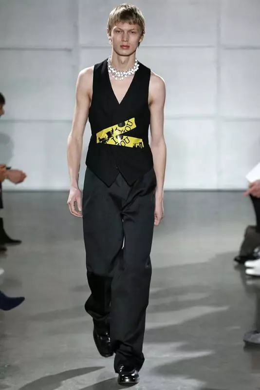 NYFWM: Odo de Raf Simons al Novjorko por Aŭtuno 2017 82266_29