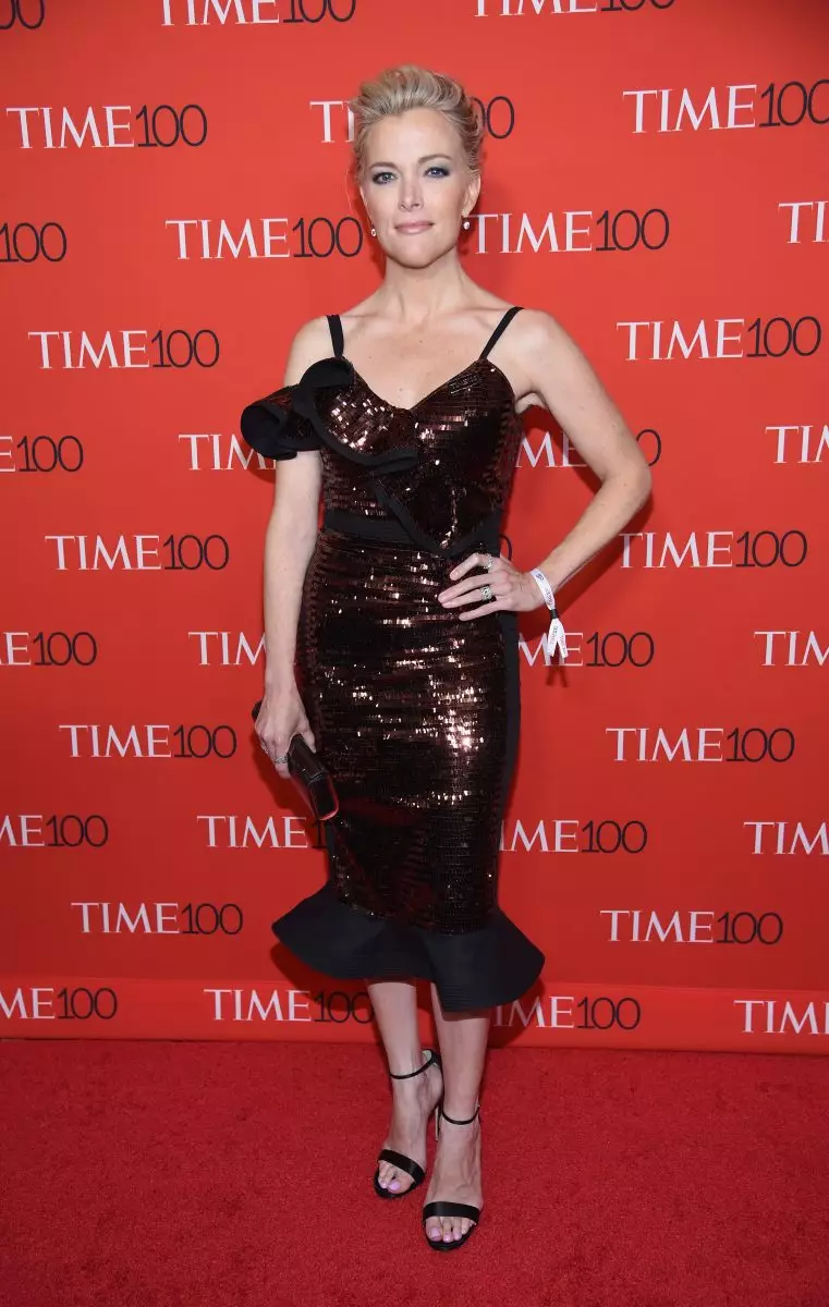 Blake Lively! Ryan Reynolds! Margot Robbie! A Look at the Time 100 Red Carpet 82992_14
