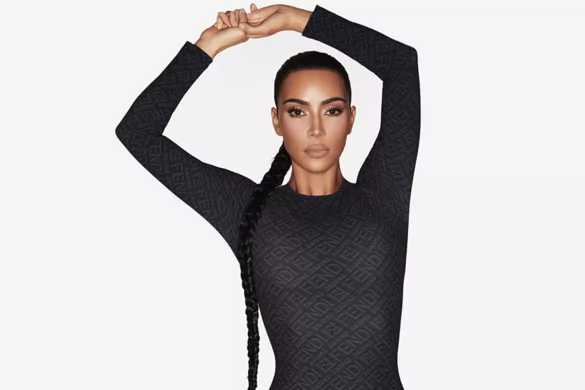 Kim Kardashian West pagaliau patvirtina „Fendi X Skims Collab“. 83657_1