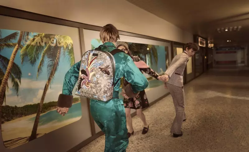 کمپین تبلیغاتی بهار گوچی دارای مودهای مرد در حال حمل طاووس است 83783_7