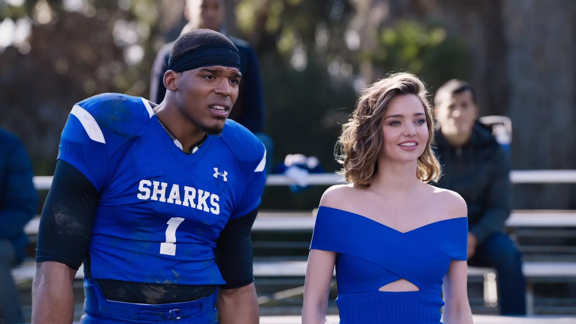 Exclusivo! Primeira ollada ao anuncio da Super Bowl de Buick protagonizado por Miranda Kerr e Cam Newton
