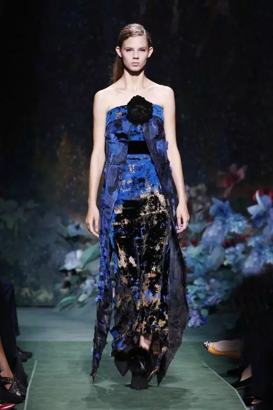 Fendi Blossoms በ Haute Couture 84825_16