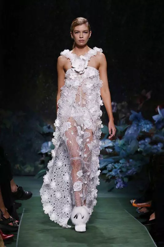 Fendi Blossoms на выставке Haute Couture 84825_33
