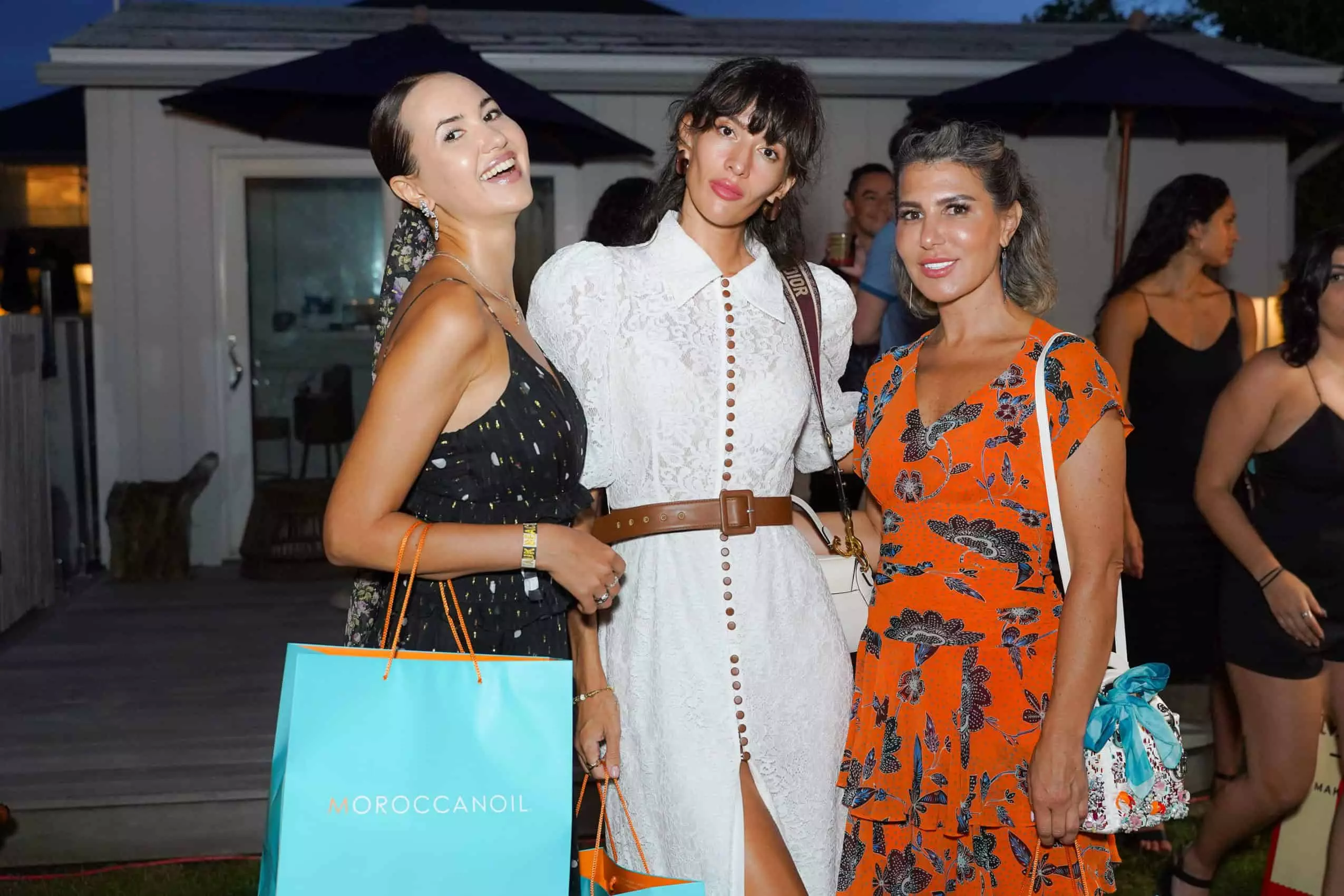 Binnen Us Simmer Soirée Mei Moroccanoil Yn Montauk 848_29