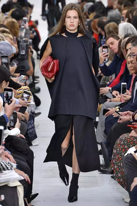 Roundup Akhir Pekan: Pekan Mode Paris Terbaik 85040_100