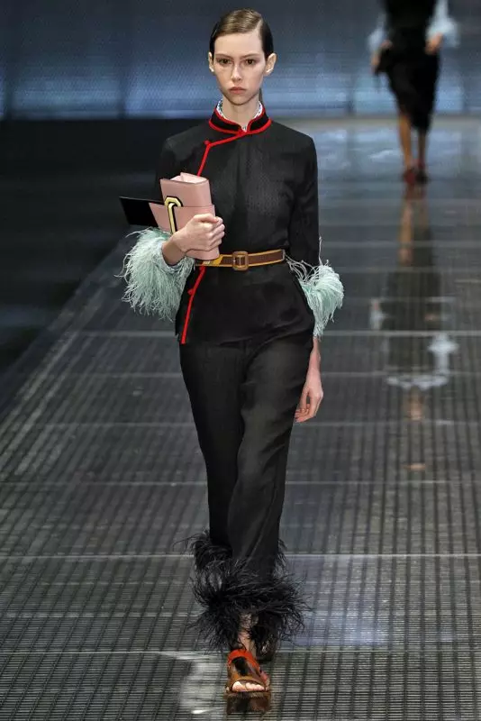 Prada mmiri/okpomọkụ 2017 86483_42