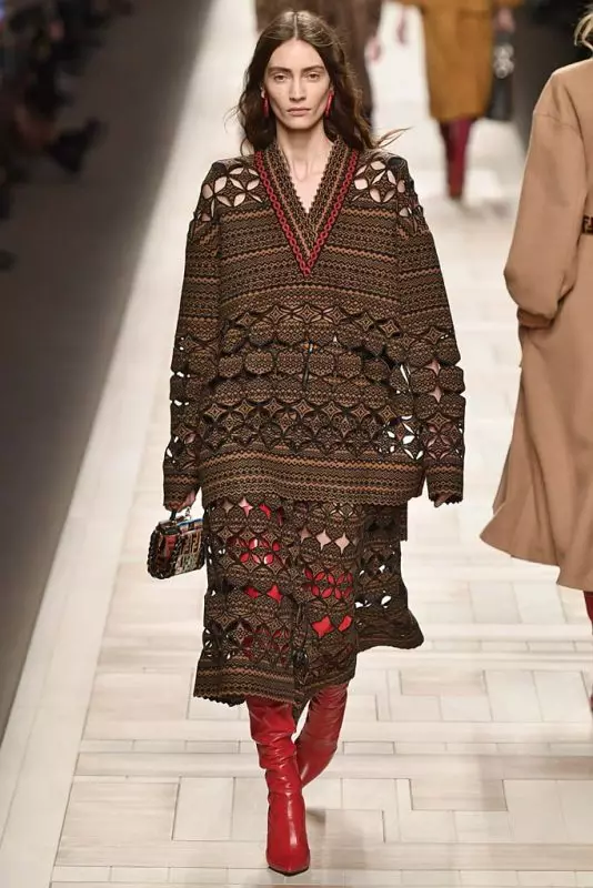 Fendi Fall/Chando 2017 88882_22