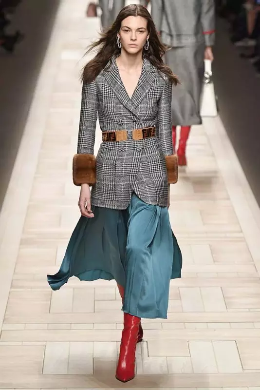 Fendi Aŭtuno/Vintro 2017 88882_5