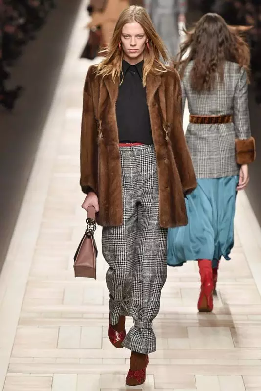 Fendi Aŭtuno/Vintro 2017 88882_6