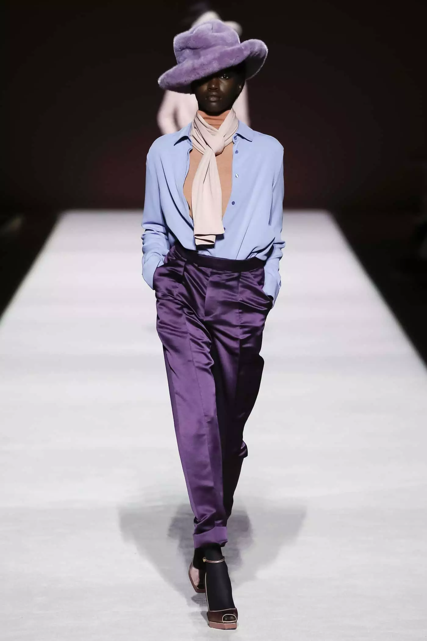 NYFW-ის 10 ყველაზე დაუვიწყარი კოლექცია 8892_56