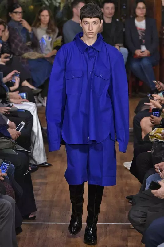 Vetements Spring 2016: Mafi Magana Game da Brand a Paris Fashion Week 89100_12