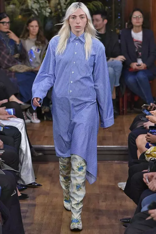 Vetements Spring 2016: Thương hiệu được nói nhiều nhất tại Tuần lễ thời trang Paris 89100_15