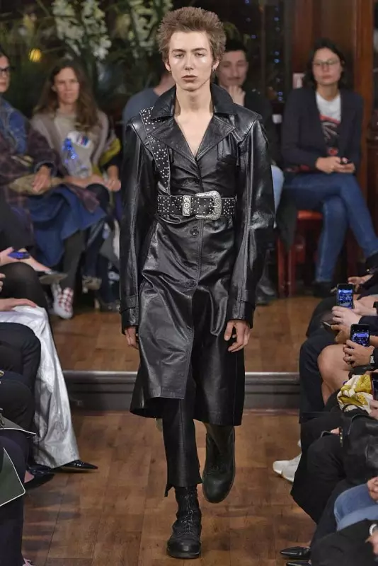 Vetements көктемі 2016: Париж сән апталығында ең көп айтылған бренд 89100_42