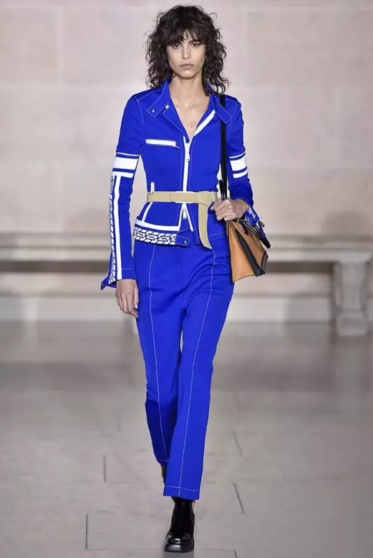 Louis Vuitton schließt Paris Fashion Week im Louvre 89439_10