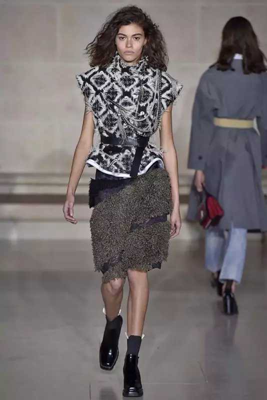 Louis Vuitton clôture la Fashion Week de Paris au Louvre 89439_34