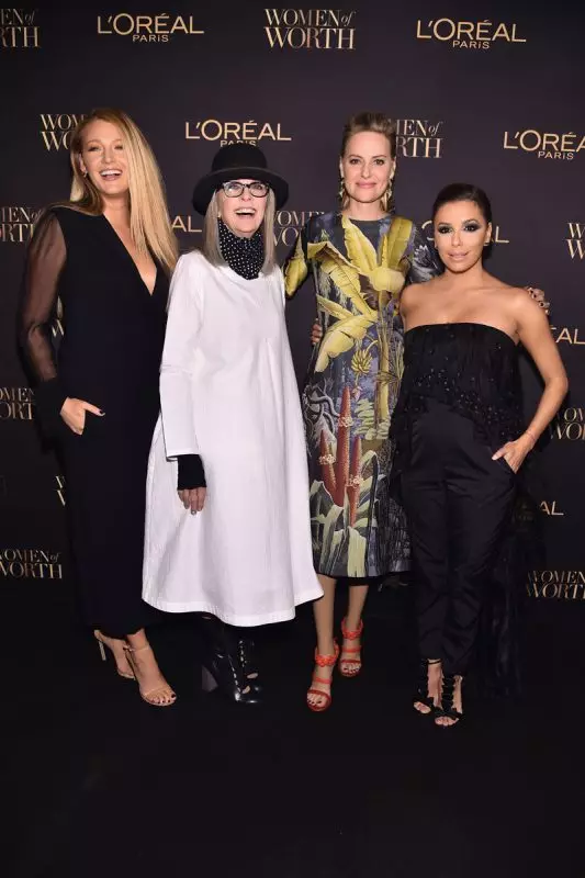 Blake Lively, Karlie Kloss, kaj Pli ĉeestas L'Oreal Paris Women of Worth Awards 91861_4