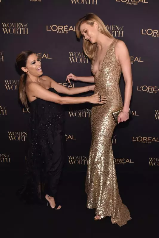 Blake Lively, Karlie Kloss, kaj Pli ĉeestas L'Oreal Paris Women of Worth Awards 91861_8