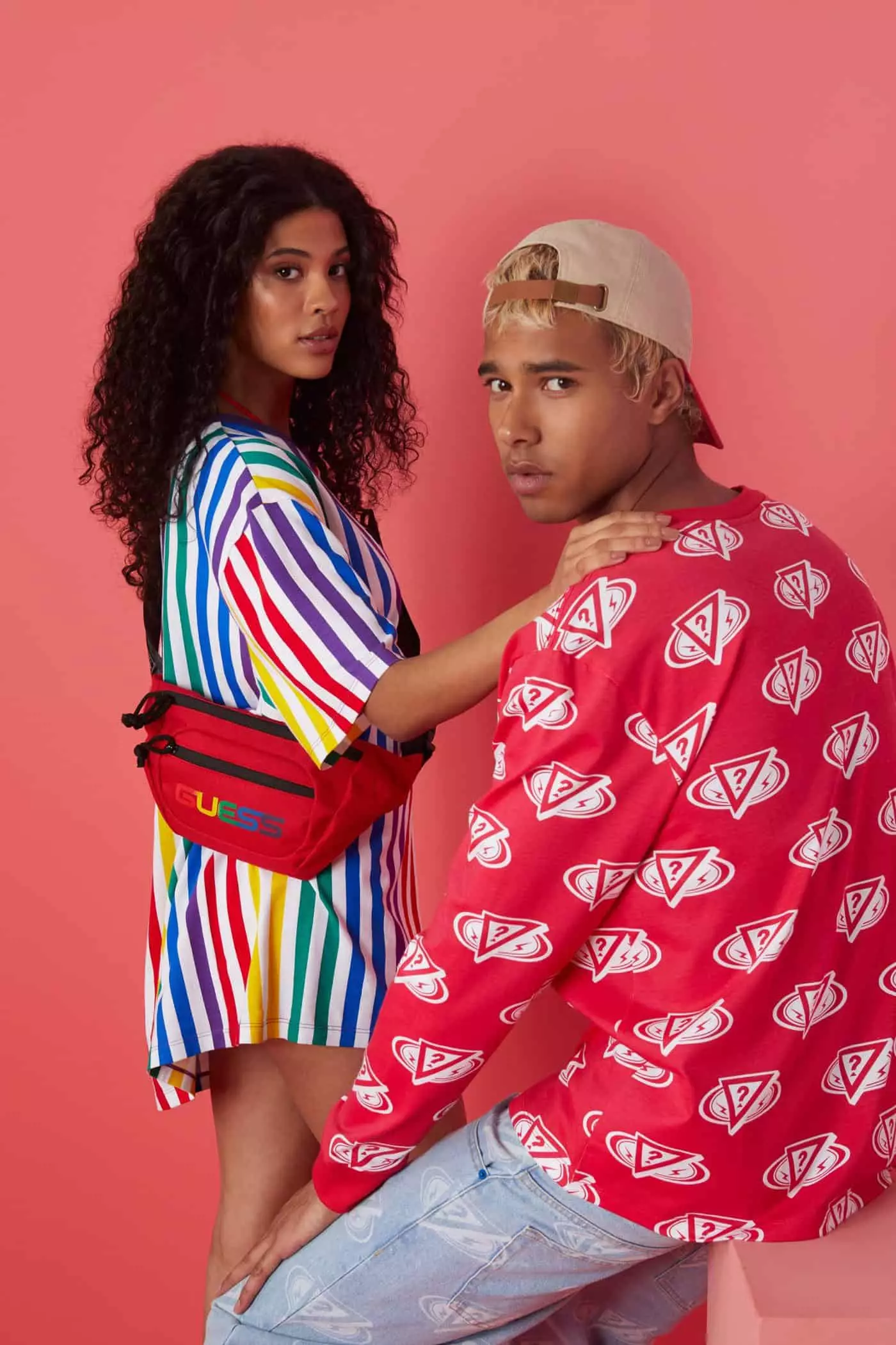 GUESS colabora com J Balvin para Colores Capsule Collection 9579_2