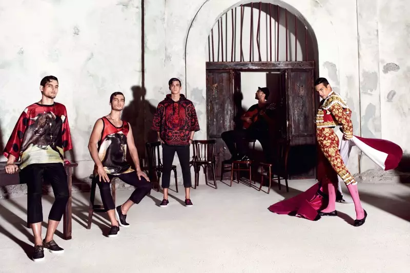 Dolce & Gabbana-ның язгы кампаниясе: бик чибәр гаилә эше 99280_7